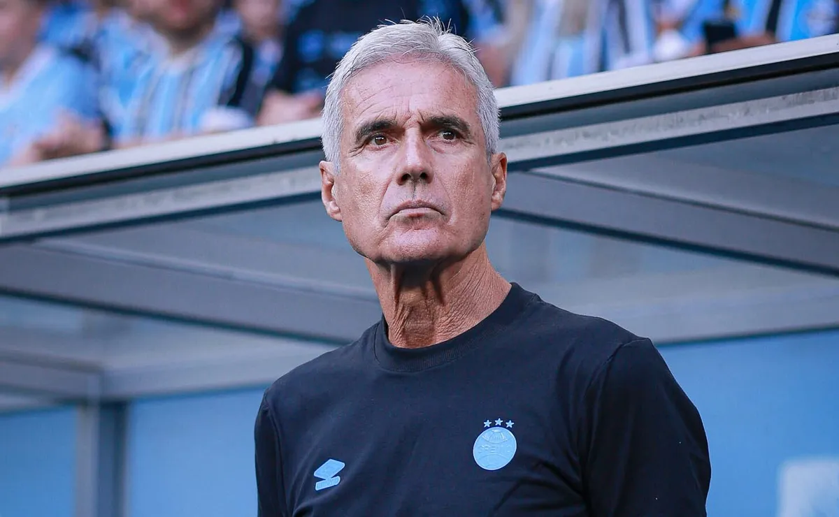 Castro aprova e Grêmio negocia renovação de Tiaguinho em 2026