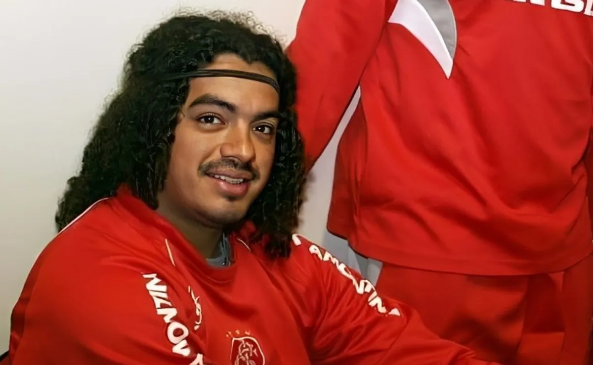 Perdigão, campeão mundial pelo Inter, é agredido por policial