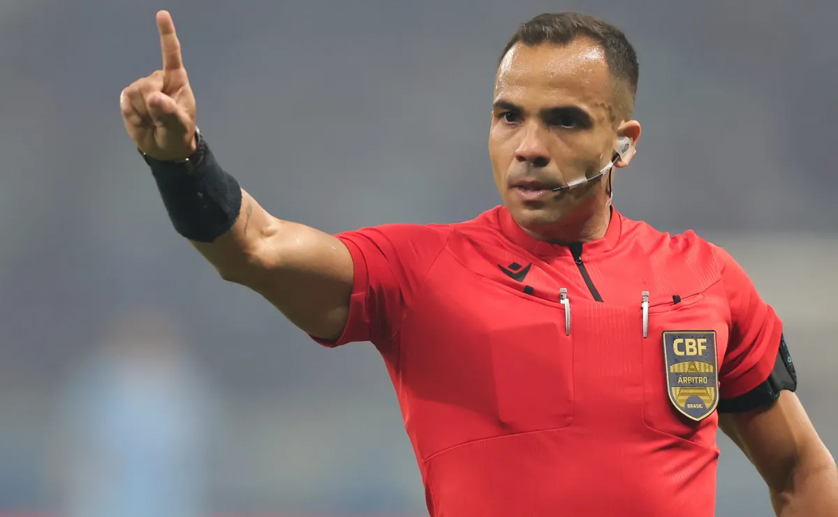 Ferj define Alex Gomes Stefano para Fluminense x Flamengo