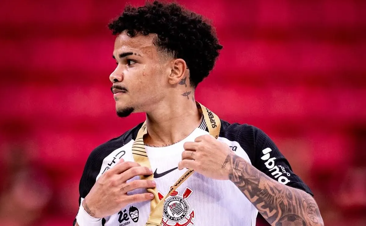 Kaio César foi inscrito e será titular do Corinthians no Paulistão