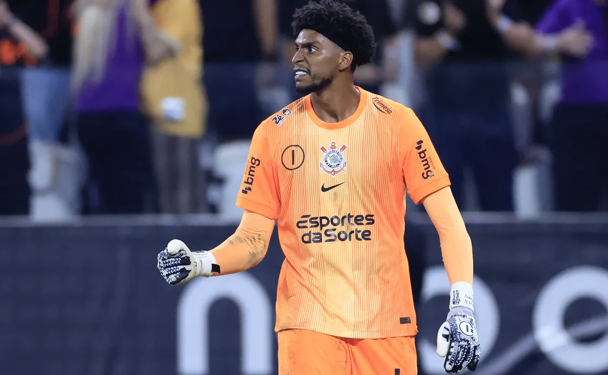 Hugo Souza acredita que Matheus Bidu pode chegar na Seleção Brasileira