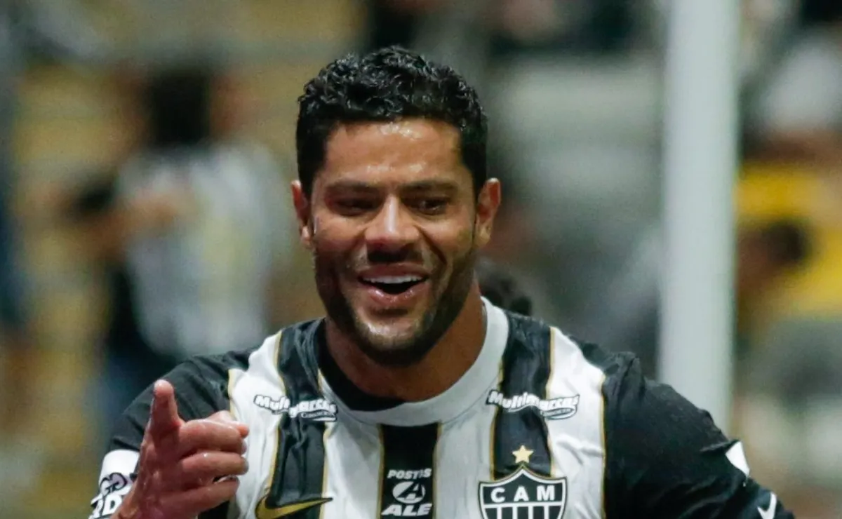 Hulk comanda goleada do Atlético Mineiro contra o Itabirito