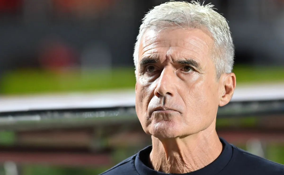 Luís Castro enfrenta pressão antes de Juventude x Grêmio; diretoria ...