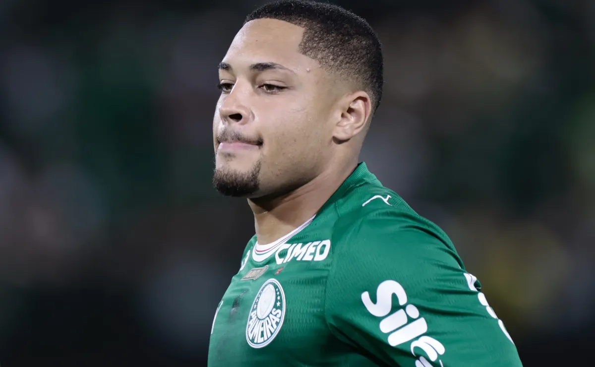 Vitor Roque preocupa o Palmeiras e intensifica trabalho para jogar a final