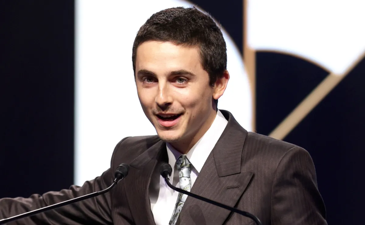 From Box Office King to Globe Frontrunner: Why 2026 Belongs to Timothée ...