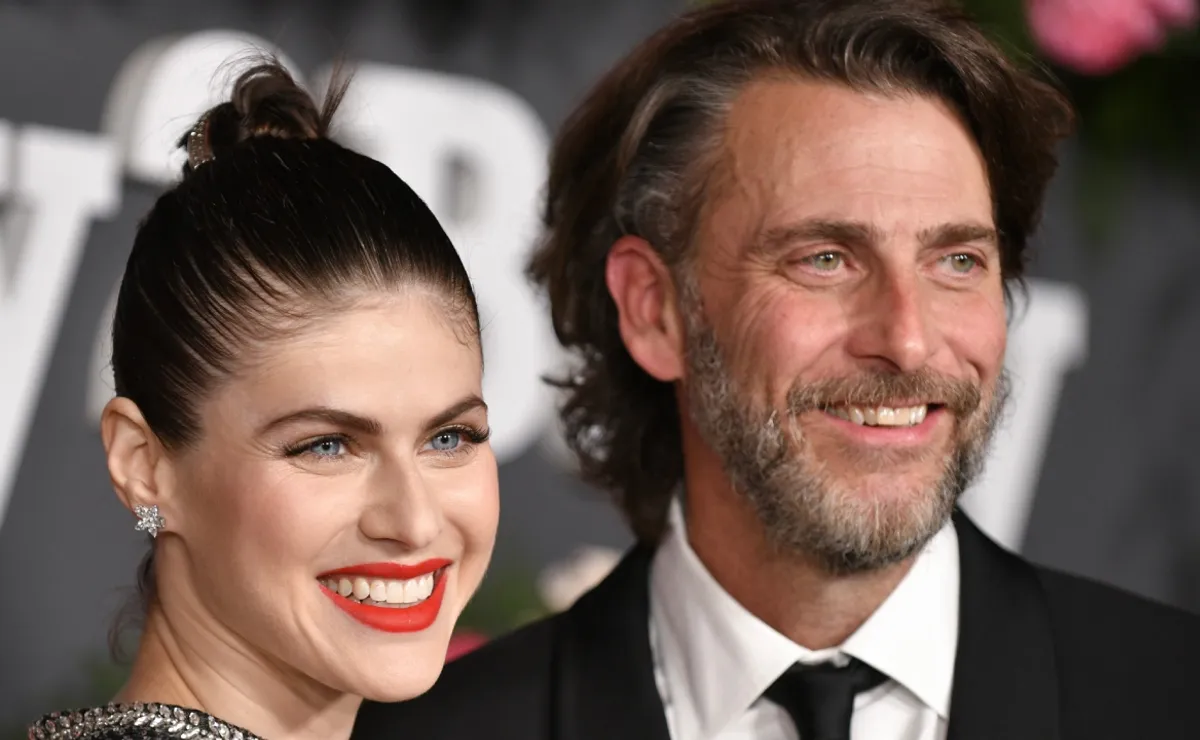 Alexandra Daddario and Andrew Form Break Up After Three Years of ...